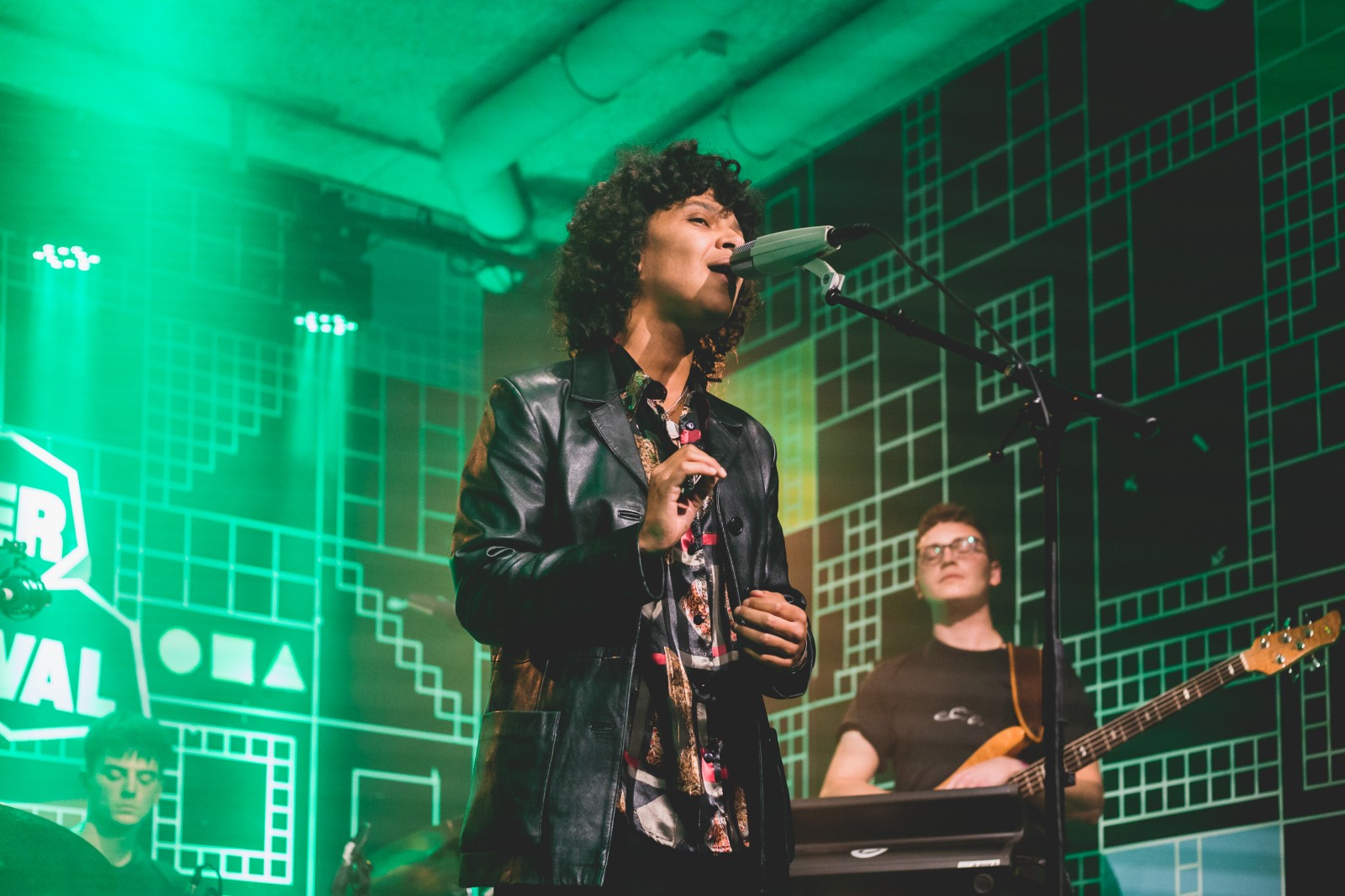 Popakademiker:innen bei den 22. Internationalen Schillertagen ...